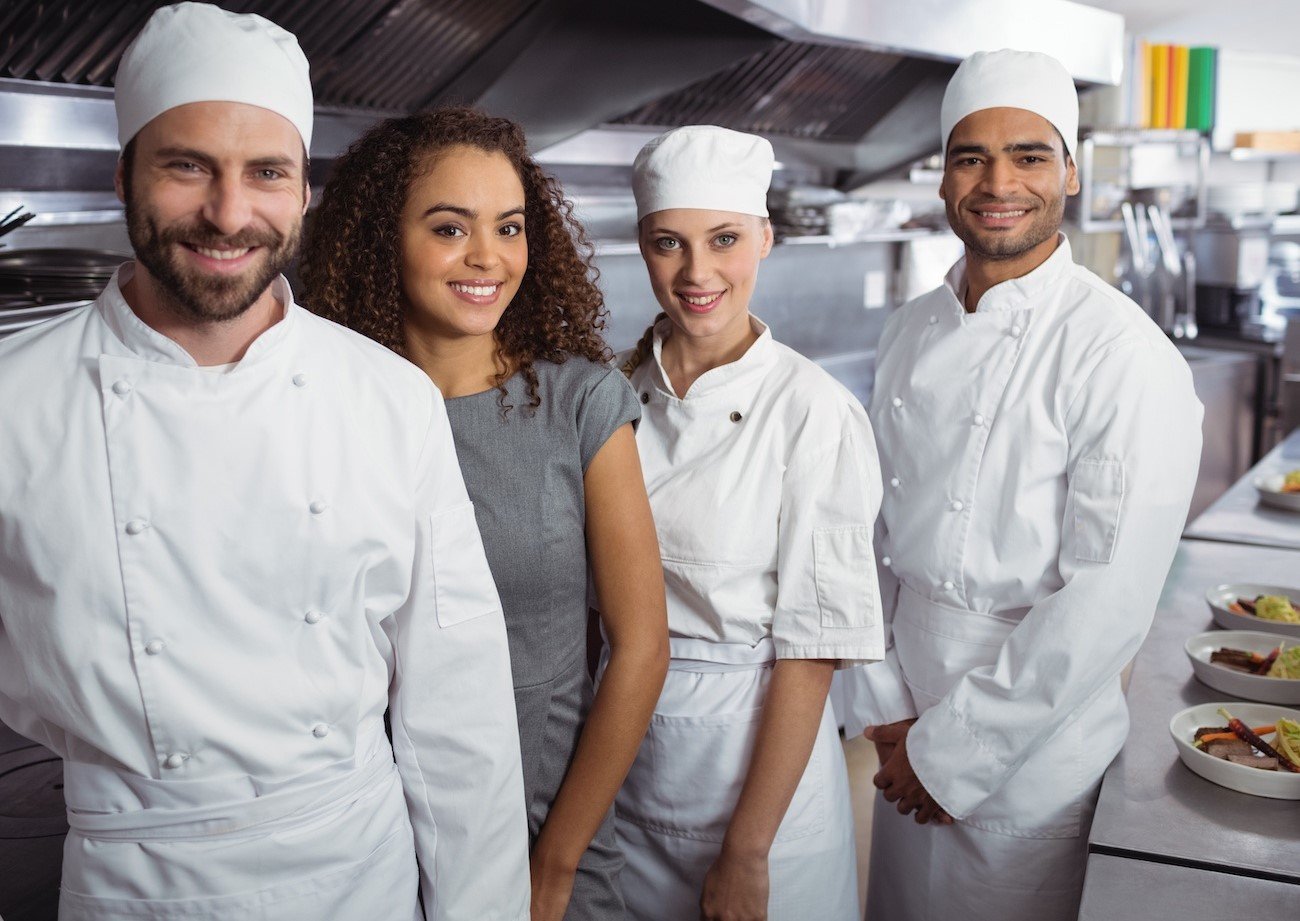 Guide to Attract and Retain Staff in the Hospitality Industry ...